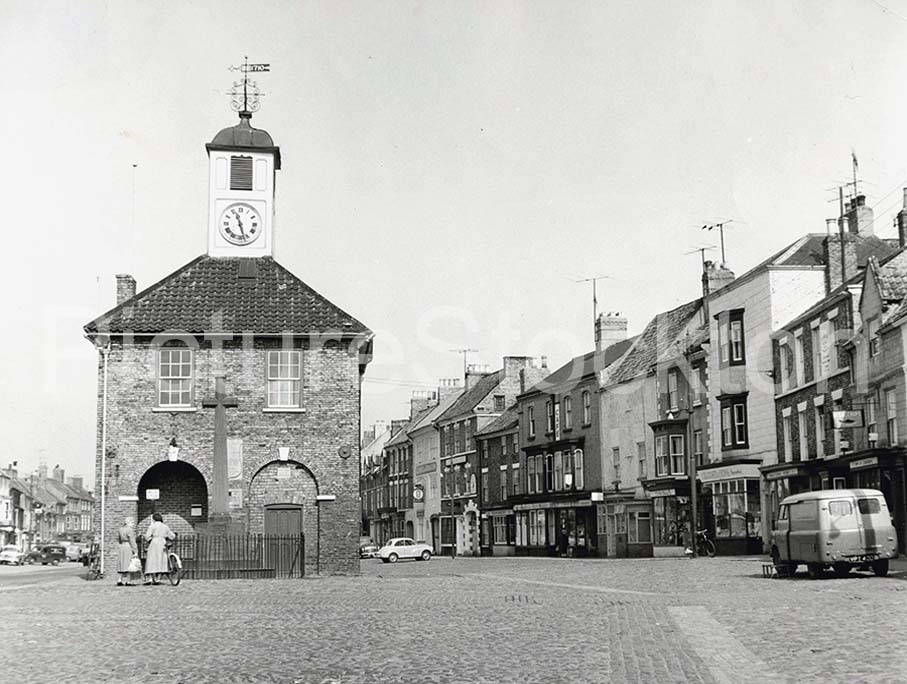 Yarm Town Hall c1959 | Picture Stockton Archive