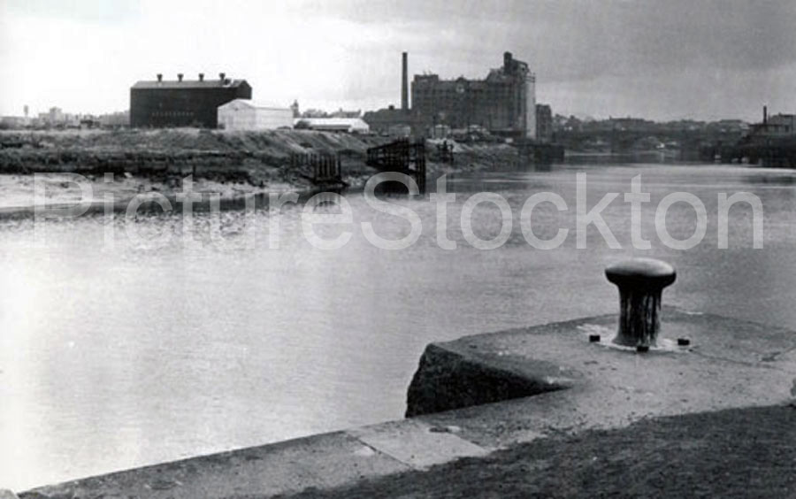 The Cleveland Flour Mills, Thornaby c1970 | Picture Stockton Archive