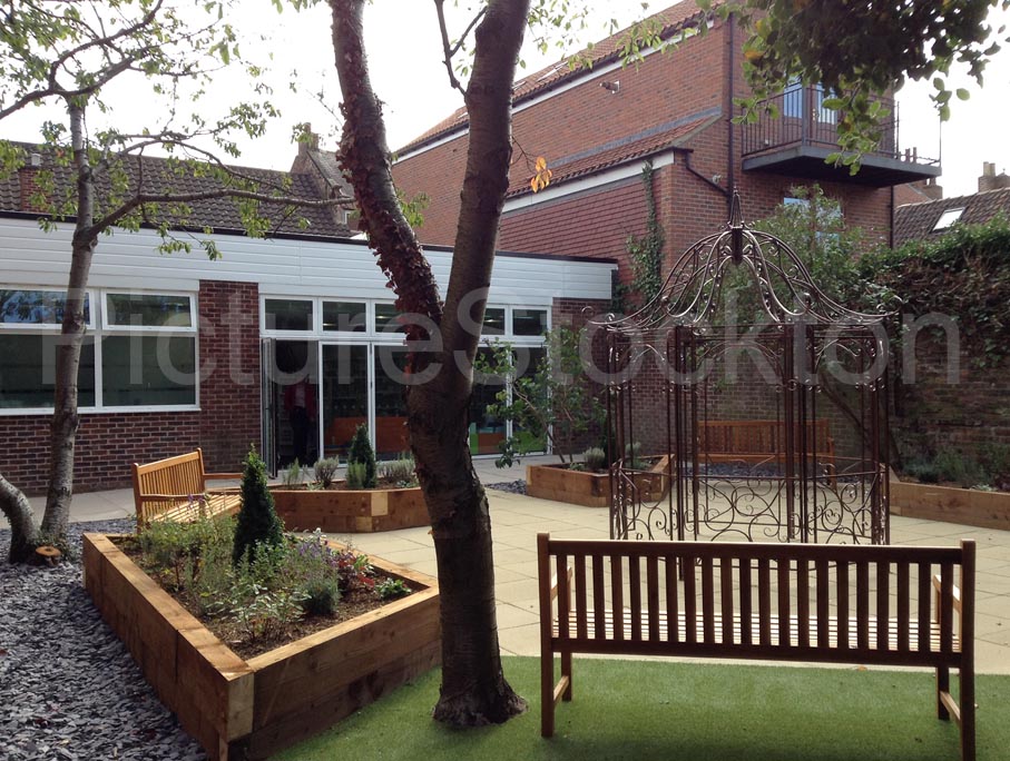 New look Yarm Library, Yarm High Street | Picture Stockton Archive